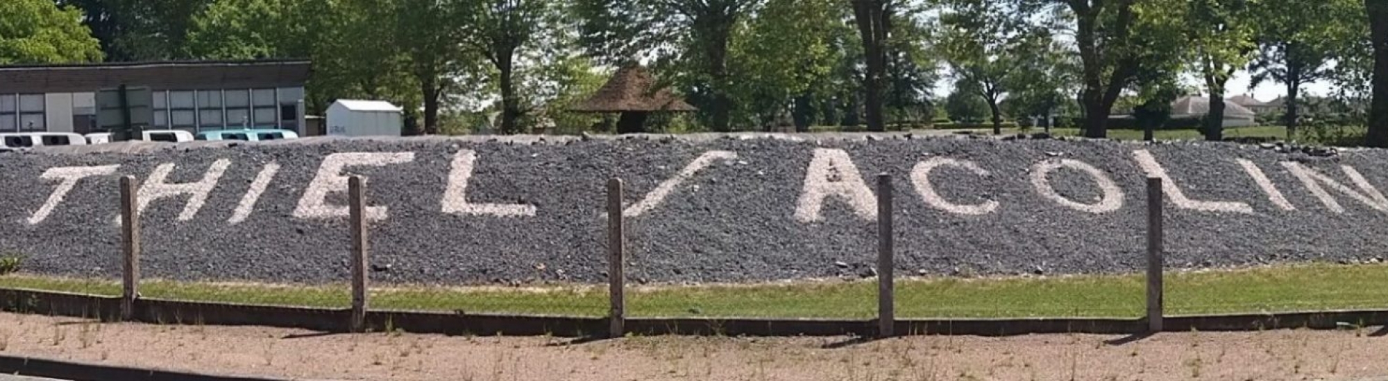 Panneau d’affichage – Thiel sur Acolin